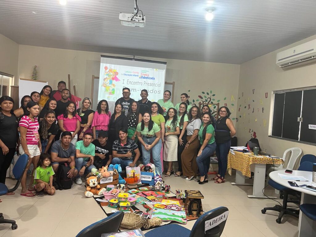 Formação do Programa LEEI reúne professores e coordenadores da educação ...
